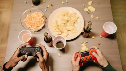 Top Gaming Snacks for Epic Nights 🎮: Your Ultimate Guide
