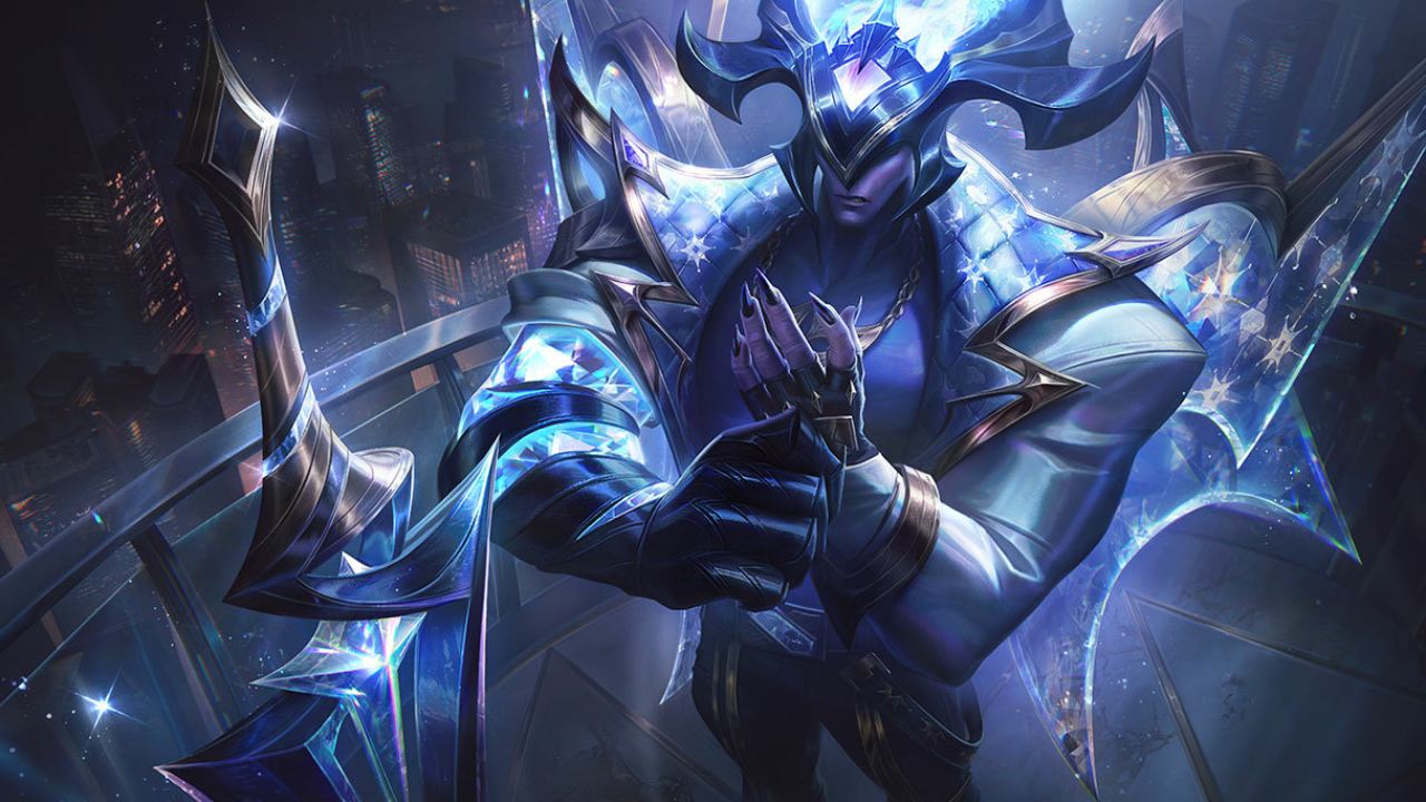 How Did Aatrox Transform into a Darkin? Unveil the Mystery! 🗡️